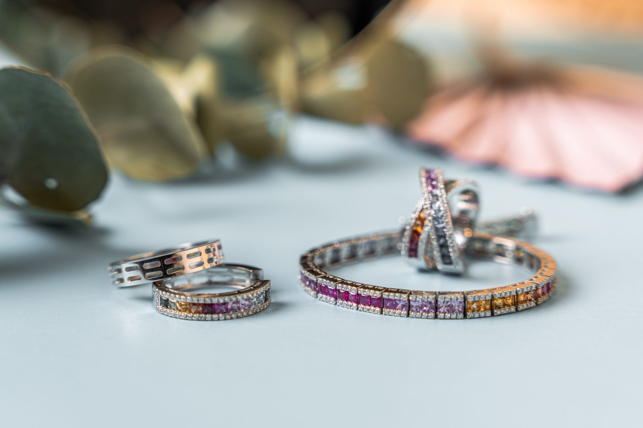Les bijoux modernes et vintages : comparaison et différences